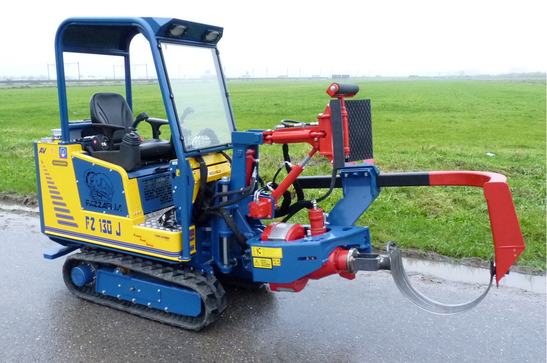 Pazzaglia en Damcon: kluiten maken en naakte wortel rooien in 1 machine ...